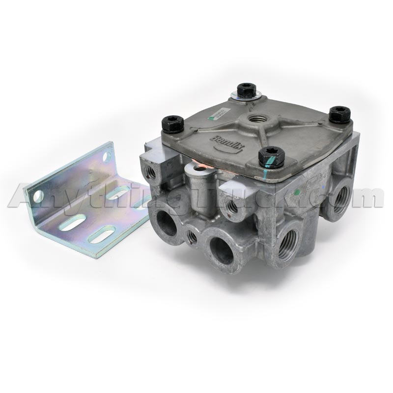 Bendix 803117 R-12 Relay Valve, 1/2" NPT Supply, 1/2" NPT Delivery, 4 ...